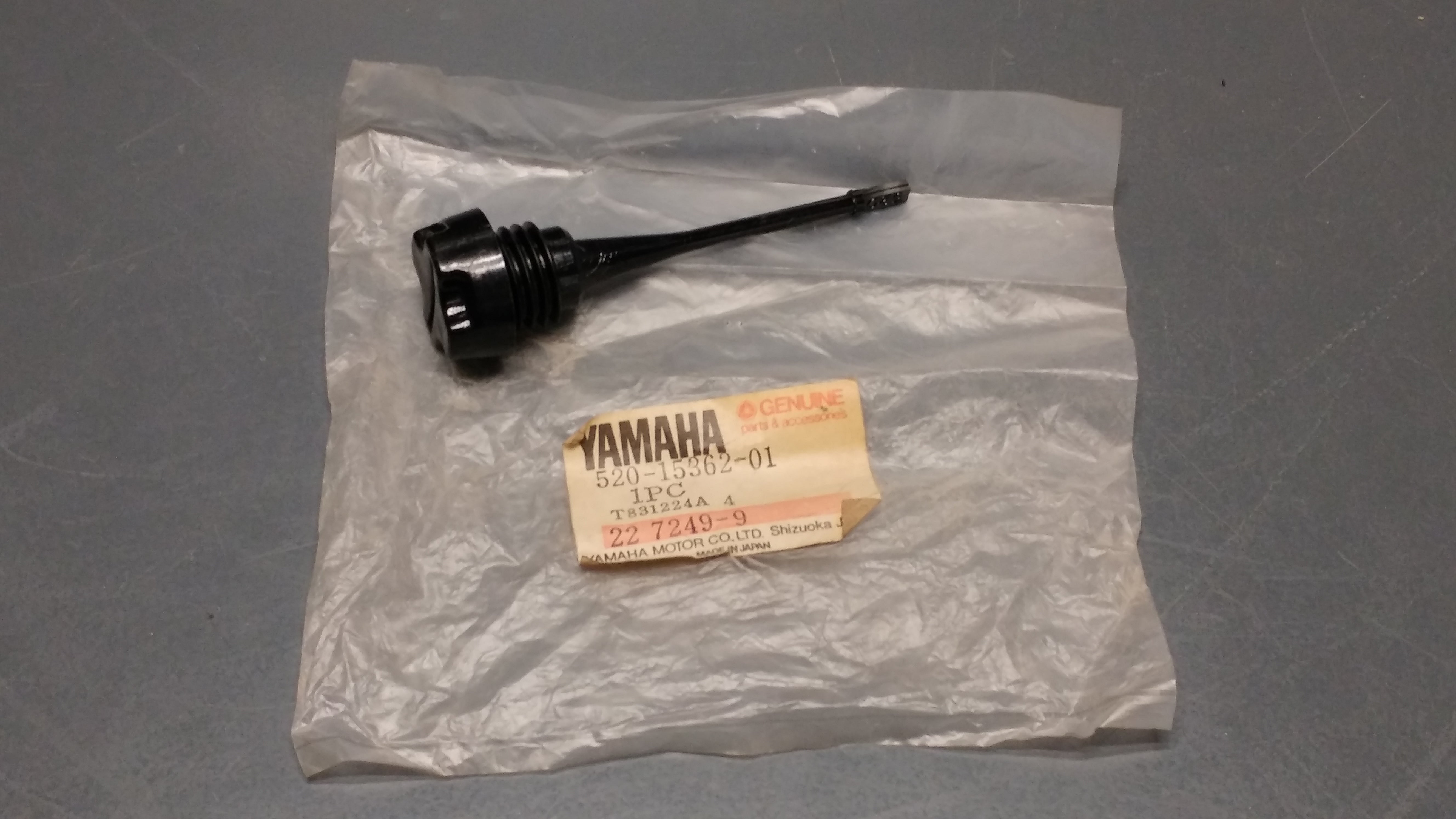 Yamaha genuine nos dt100 125 175 mx175 1976-78 oil level plug pn 520-1 ...