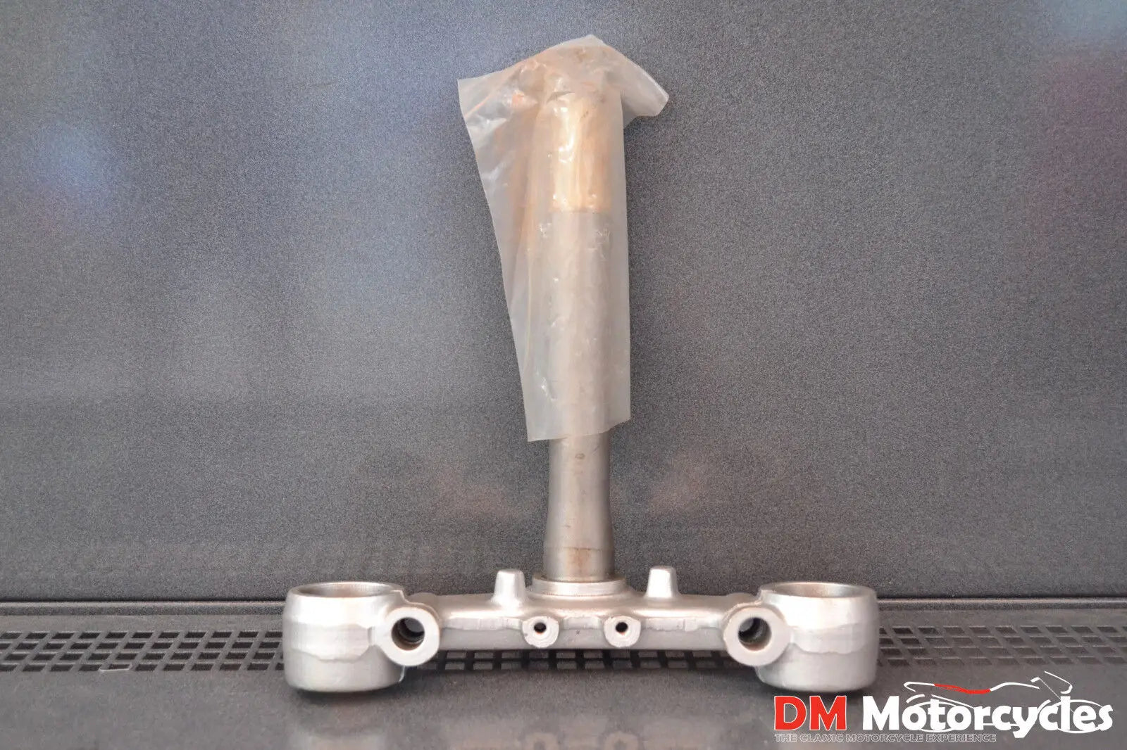 Yamaha genuine new fj600 fj 600 1984 under bracket comp pn 49a-23340-0 ...