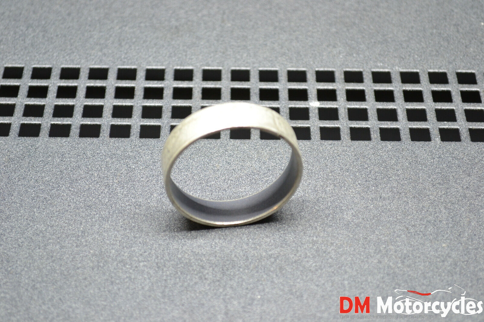 Yamaha genuine nos yz 125 yz 250 86 - 88 fork metal slide bush pn 4v4 ...